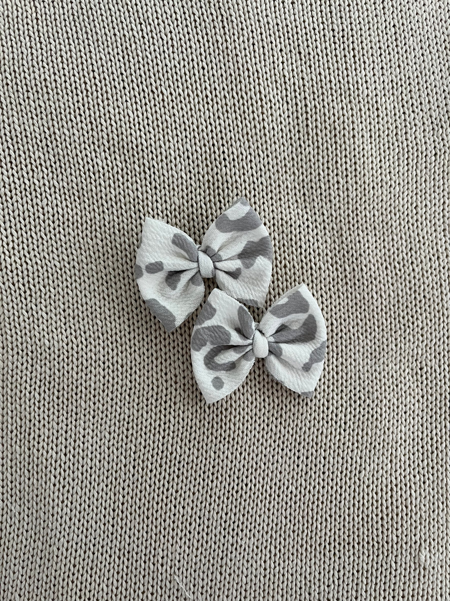 Grey cheetah piggies – Ela Faith